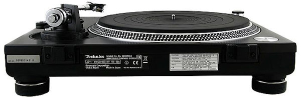 Pioneer PLX 1000 VS Technics SL 1210 - Which is the best DJ turntable?